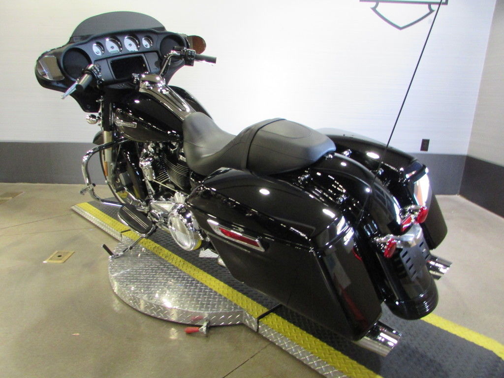 2022 HARLEY-DAVIDSON FLHX - STREET GLIDE For Sale In (Peoria), (AZ ...
