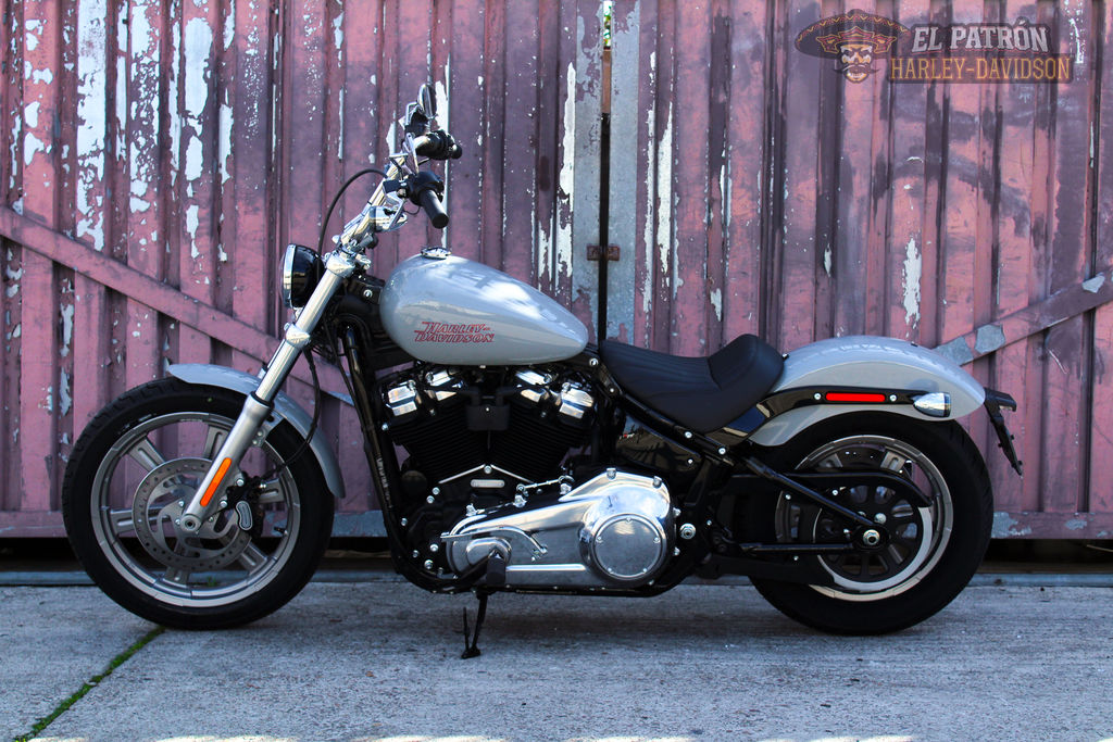 Explore HARLEY-DAVIDSON FXST - SOFTAIL STANDARD | Detailed Vehicle Listings